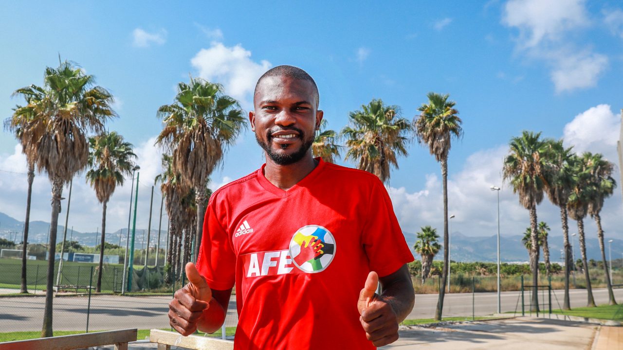 Franck Omgba, un mediocentro forjado a sí mismo empeñado en abrir un ...